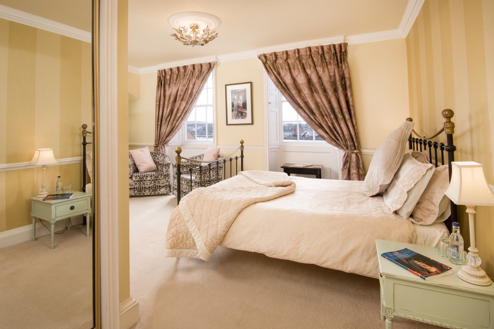 The Tweed Room – The Walls B&B