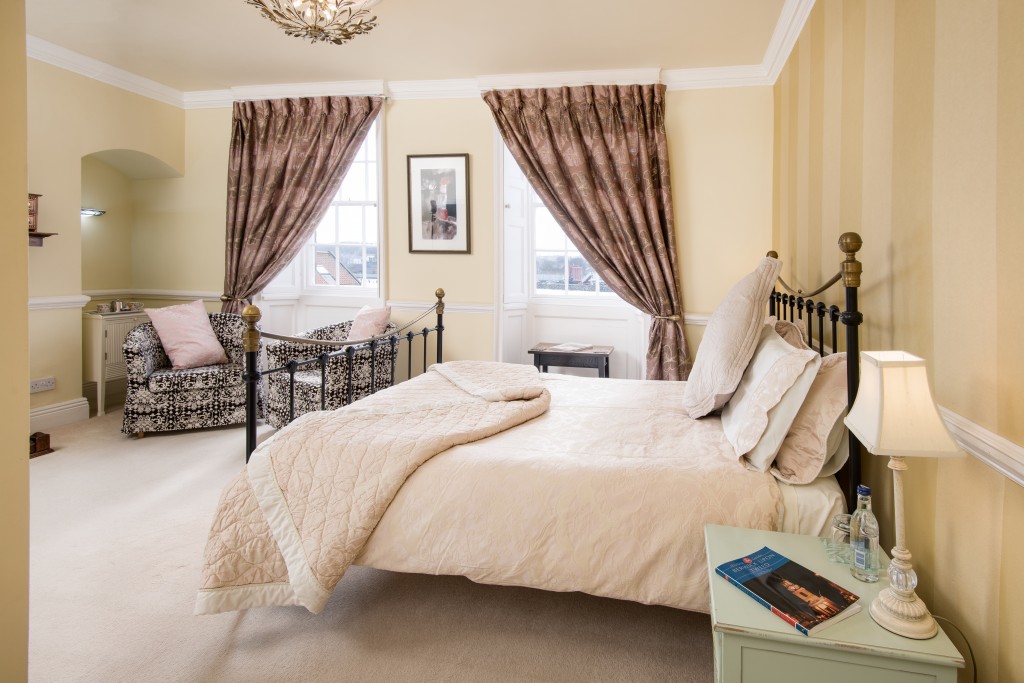 The Tweed Room – The Walls B&B